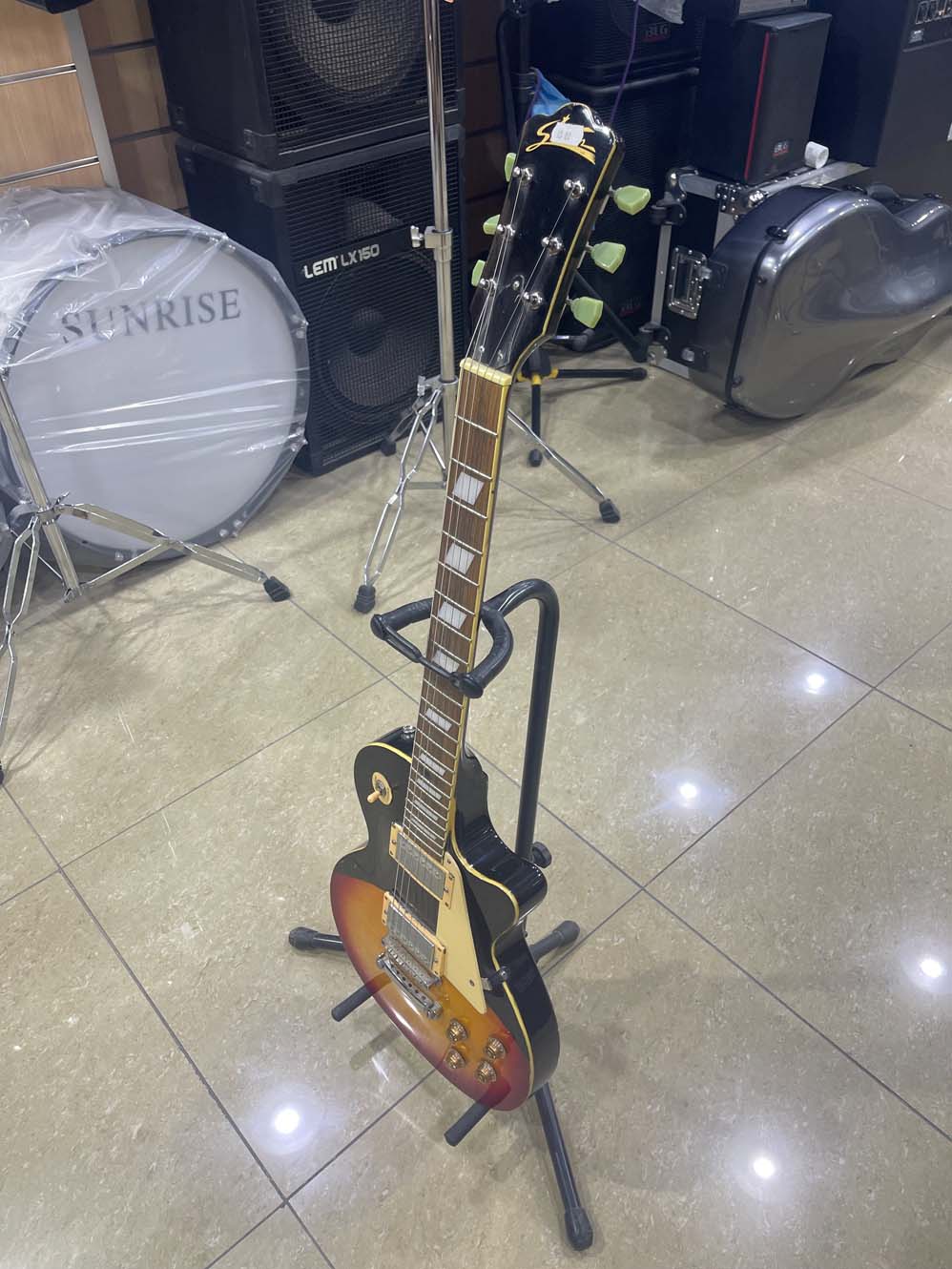 Starsun Electric Guitar – Sunburst Finish, Classic LP Style